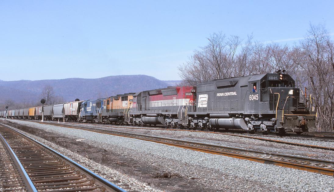 PC 6045 at Denholm, PA in March of 1977 | Conrail Photo Archive